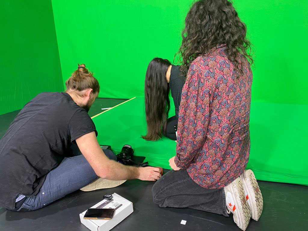 Dance and media installation EX.POSE | Xenorama